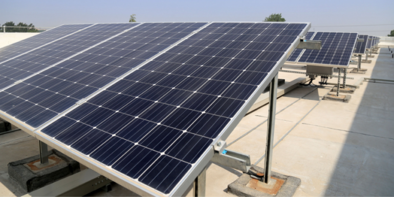 Understanding Half-Cell Technology in 620W Solar Panels – Marlax